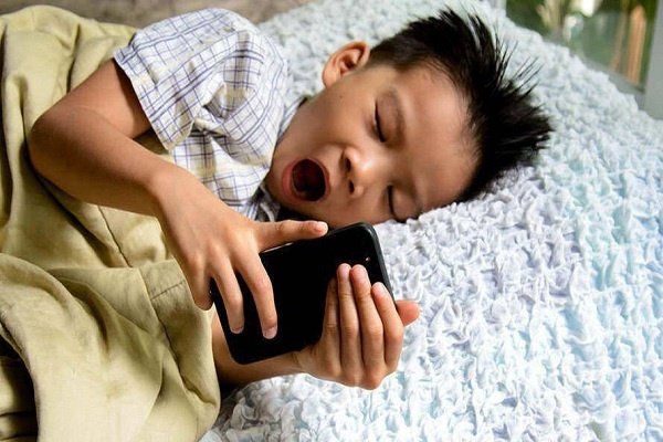 Cara Mengatasi Anak Kecanduan Gadget, Penting untuk Orangtua Ketahui